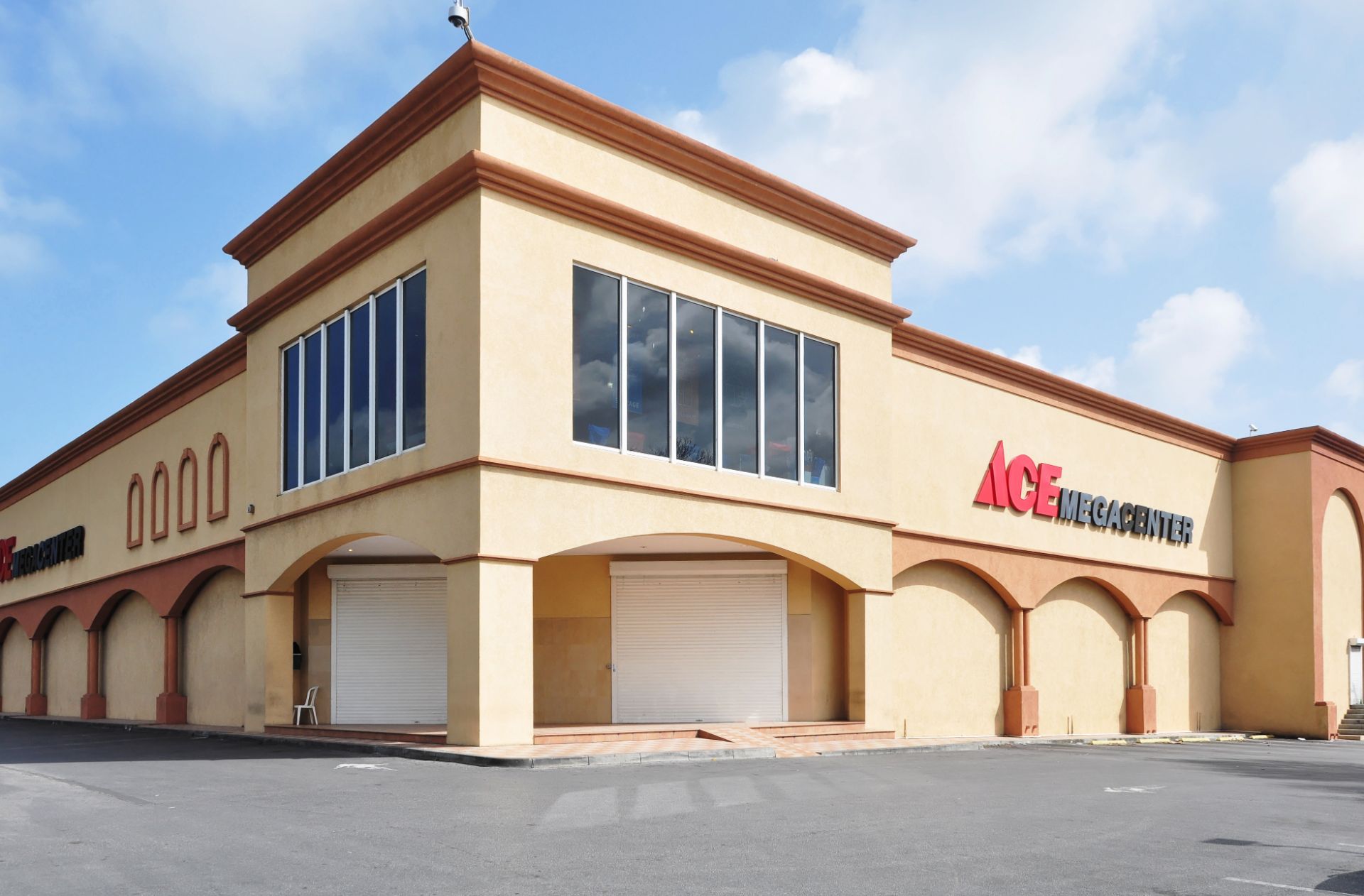 ACE Mega Center | IXI Design